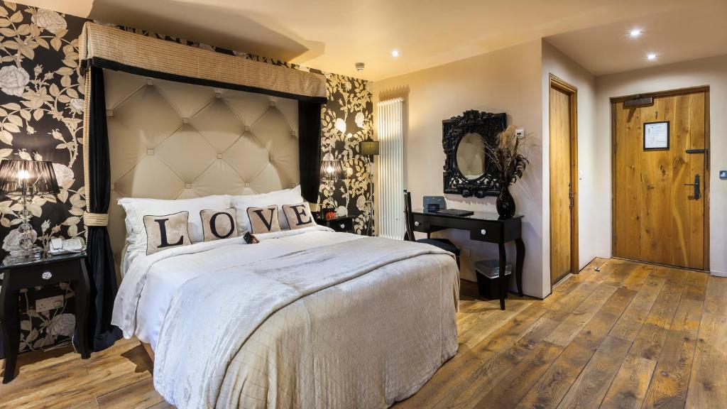 Glenskirlie Castle Hotel, Banknock (updated prices 2025)