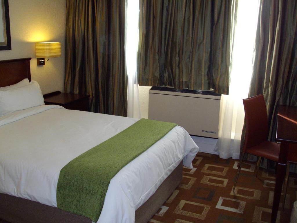 Garden Court OR Tambo International Airport, Kempton Park (updated ...
