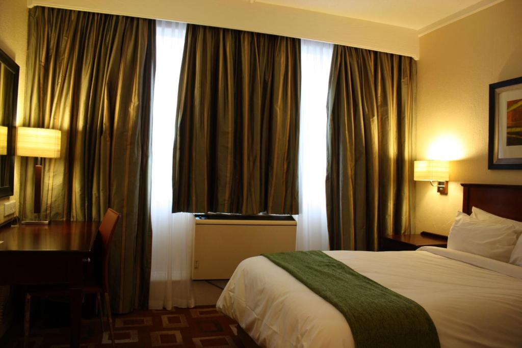 Garden Court OR Tambo International Airport, Kempton Park (updated ...