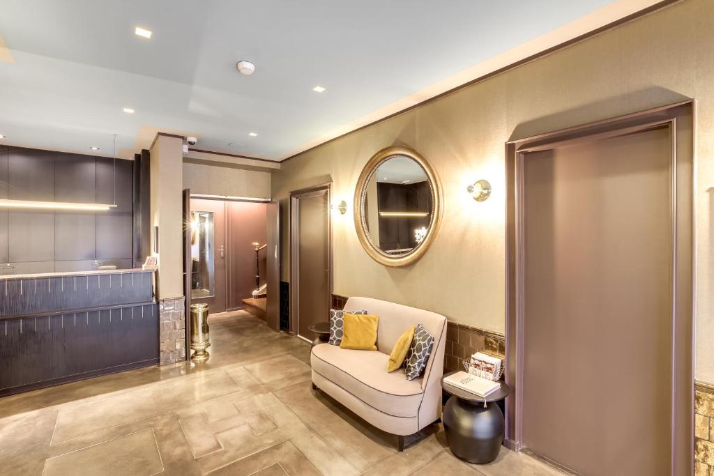 Hotel Opera Maintenon, Paris (updated prices 2025)