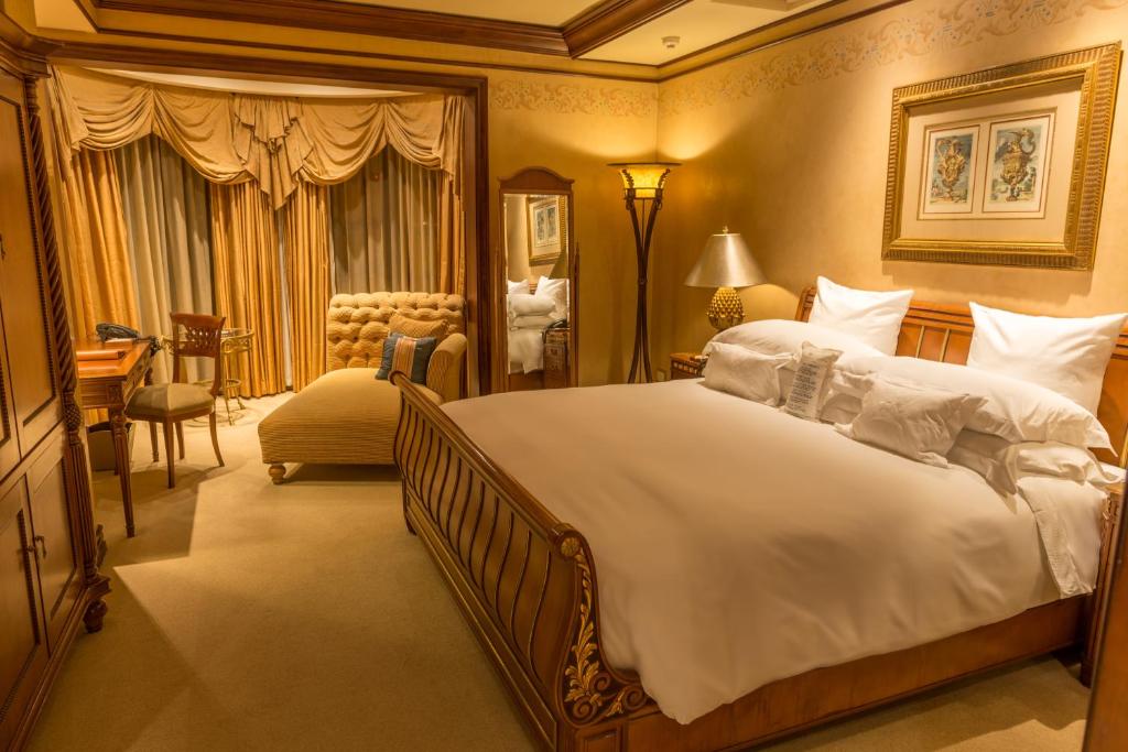 Peermont D'oreale Grande at Emperors Palace, Kempton Park (updated prices 2025)