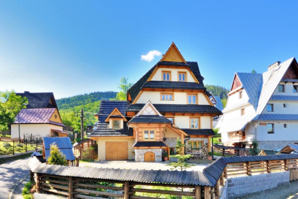 Pensjonat Trzy Doliny Zakopane- Three Valleys Pension Zakopane ...