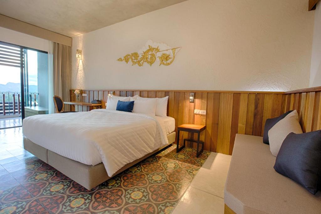 Natee The Riverfront Hotel Kanchanaburi, Kanchanaburi City (updated ...