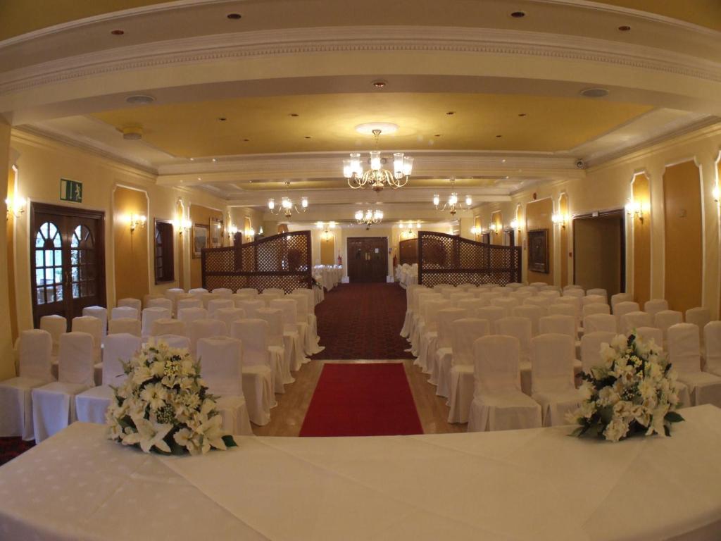 Ty Newydd Country Hotel, Hirwaun (updated prices 2025)