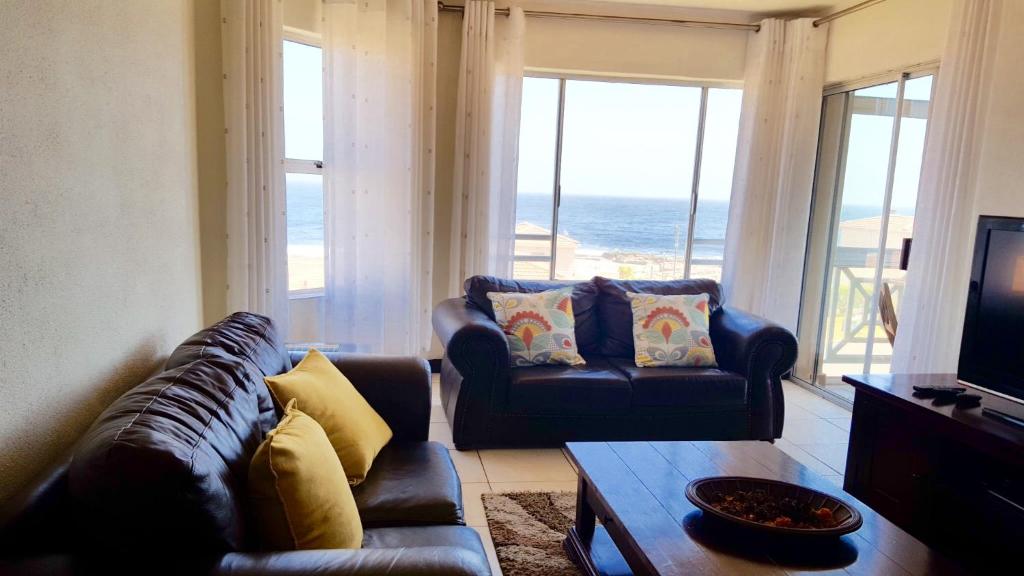 Hermanus Beach Club Apt 186 & 208, Hermanus (updated prices 2026)