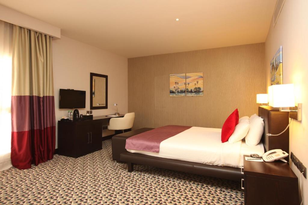 Golden Tulip Hail, Hail (updated prices 2025)