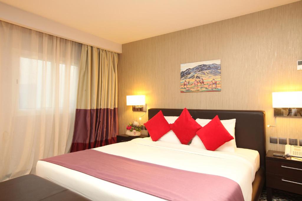 Golden Tulip Hail, Hail (updated prices 2025)