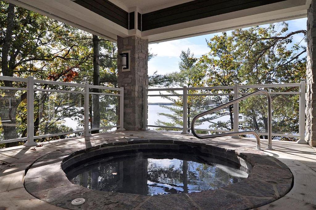 Touchstone Resort, Bracebridge (updated prices 2025)