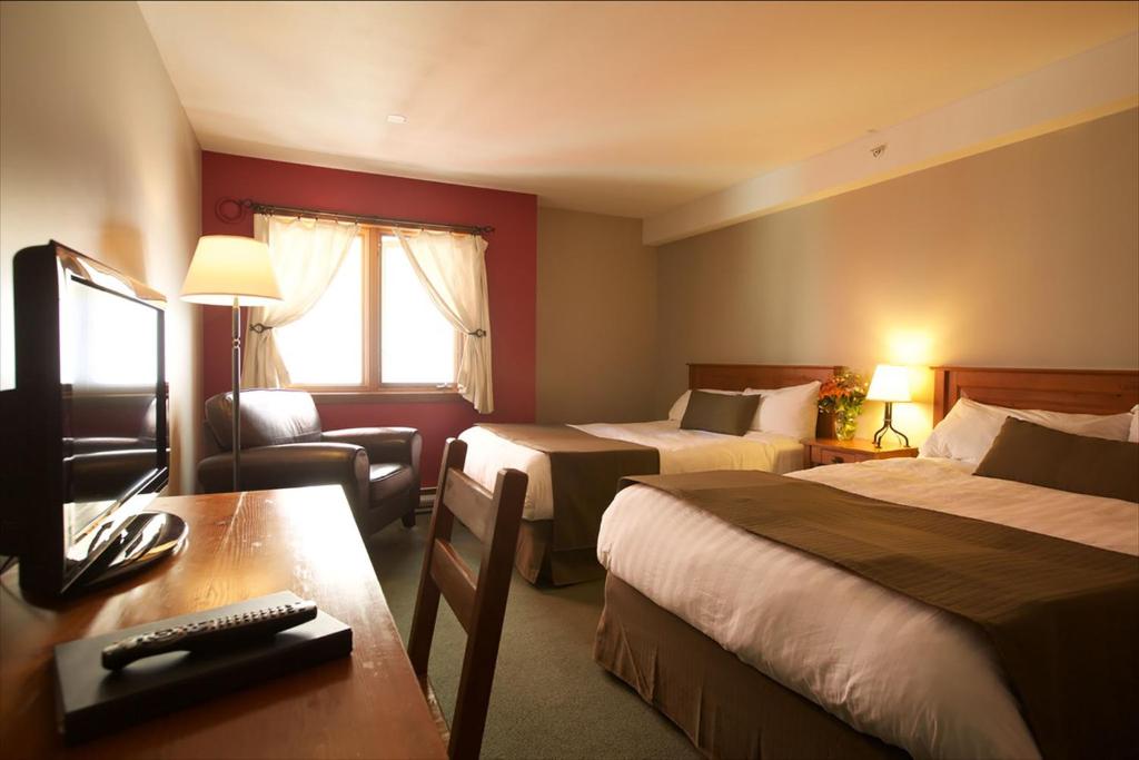 Howe Sound Inn & Brewing Company, Squamish (updated prices 2025)