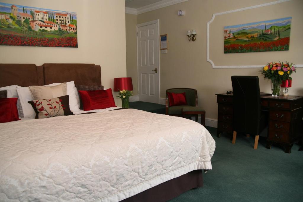 The Pytchley Inn, West Haddon (updated prices 2025)