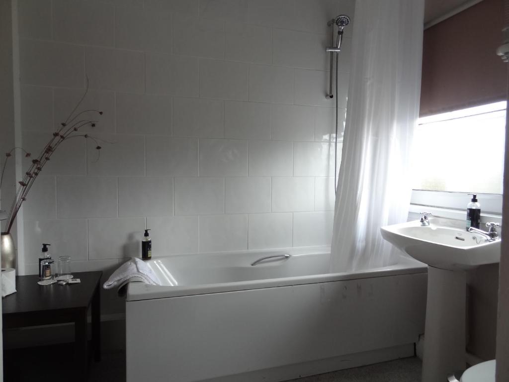 The Pytchley Inn, West Haddon (updated prices 2025)