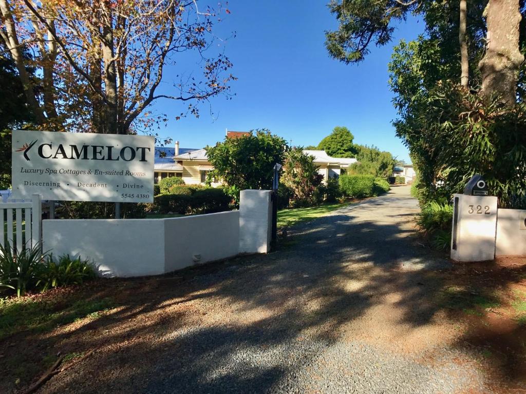 Camelot Boutique Accommodation, Tamborine Mountain (updated prices 2025)