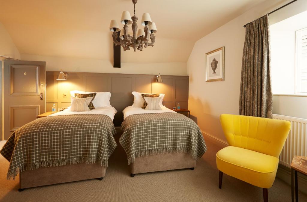 The Bull Hotel, Fairford (updated prices 2025)