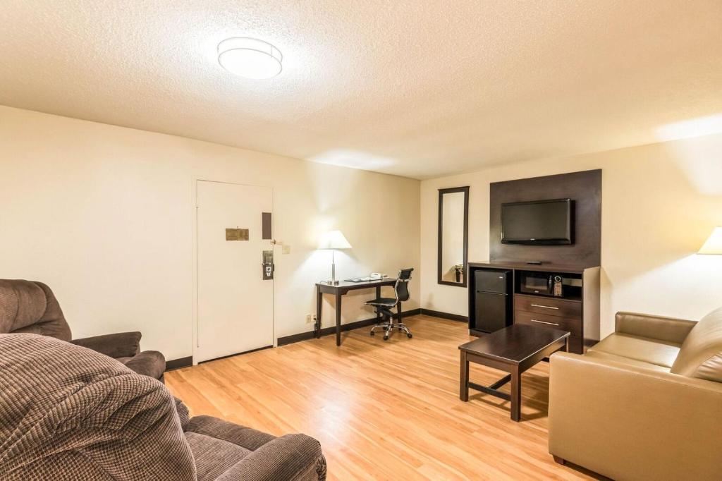 Colby Inn and Suites, Colby (updated prices 2025)