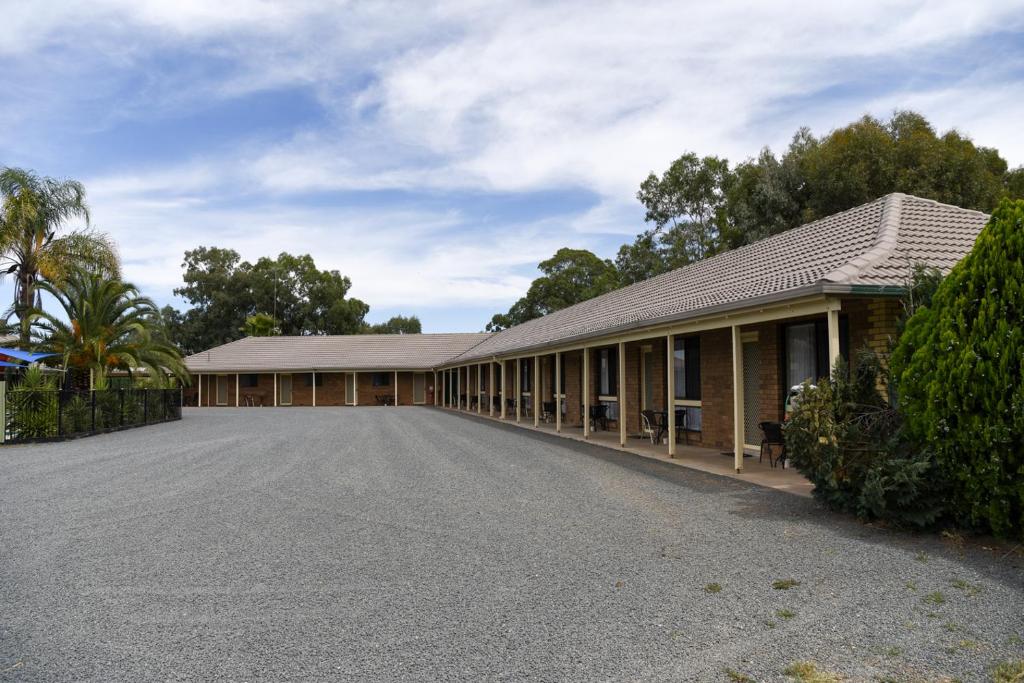 Culcairn Motor Inn, Culcairn (updated prices 2025)