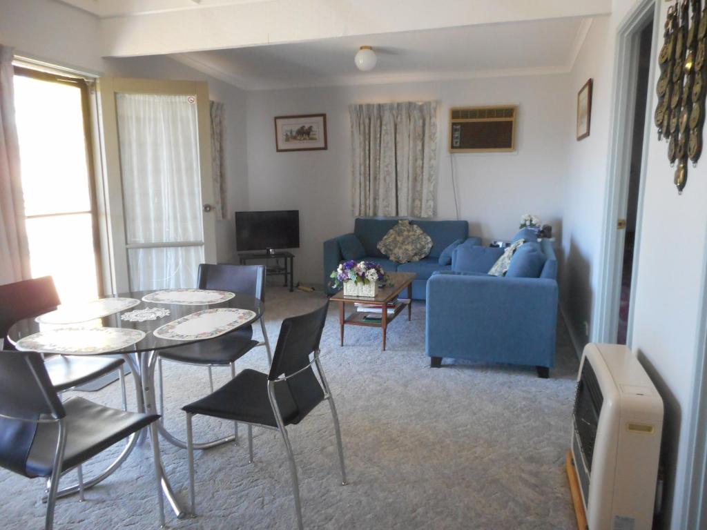 Glenfield Cottage in Yarck - Traveleto