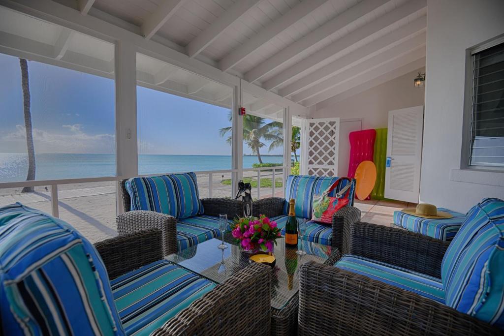 Cape Santa Maria Beach Resort & Villas, Seymourʼs (updated prices 2025)