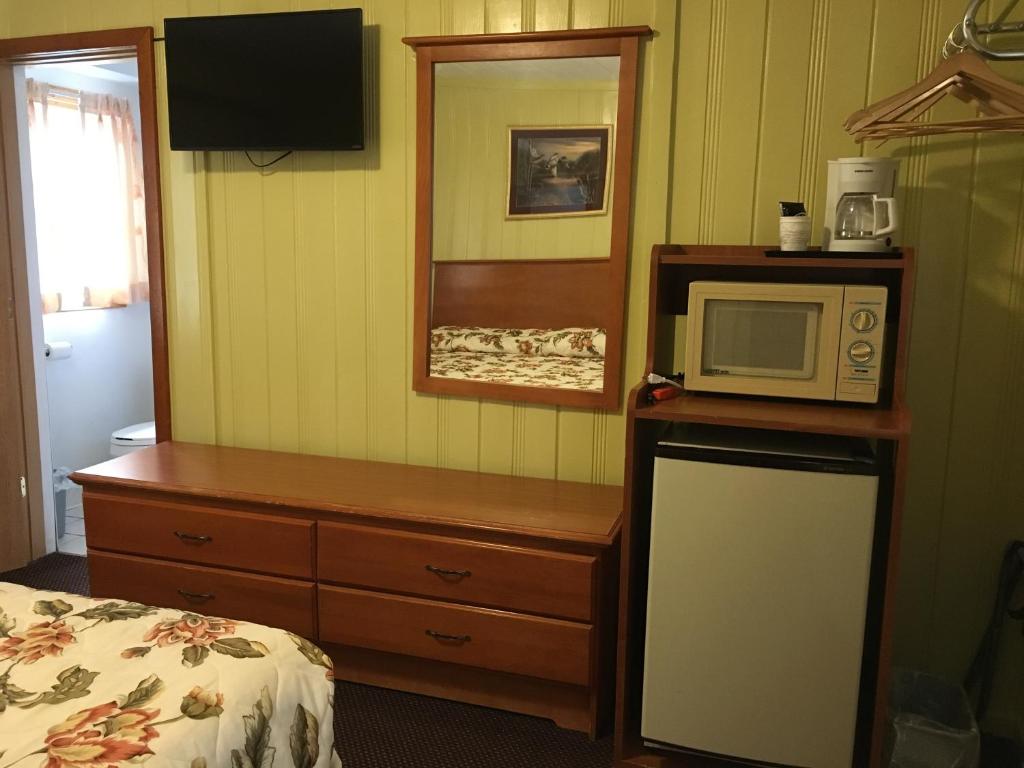 Pine Ridge Motel, Dodgeville (updated prices 2025)