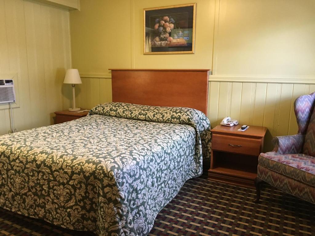 Pine Ridge Motel, Dodgeville (updated prices 2025)