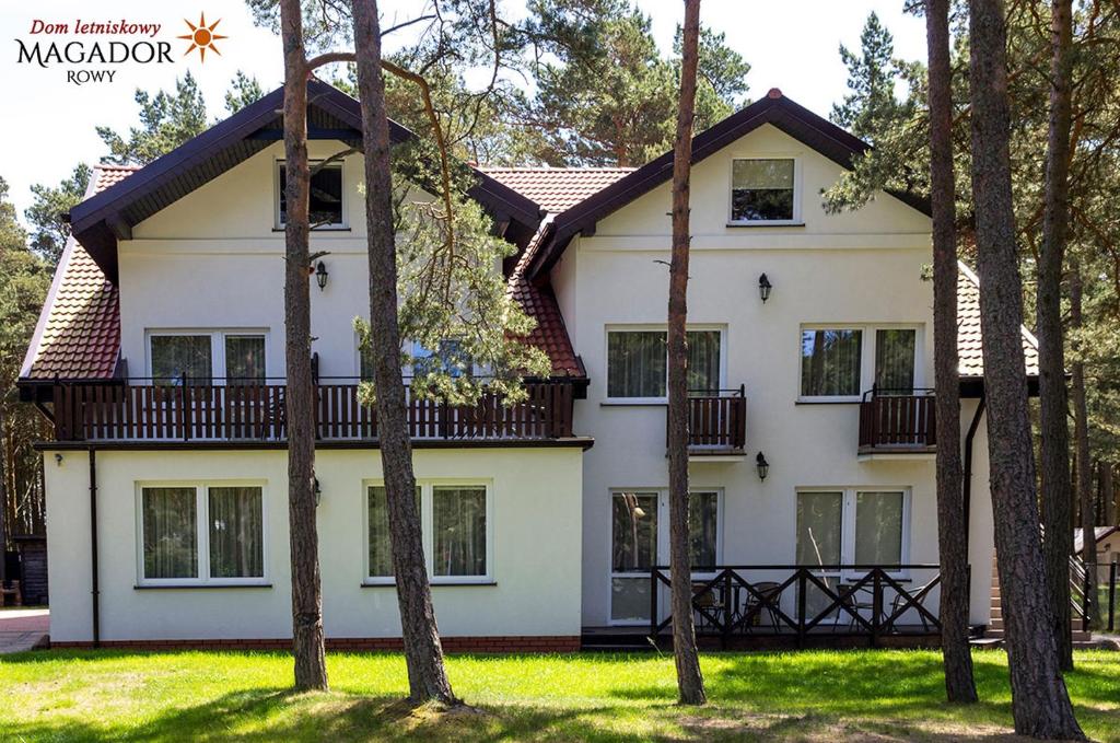 Magador, Rowy (precios actualizados 2025)