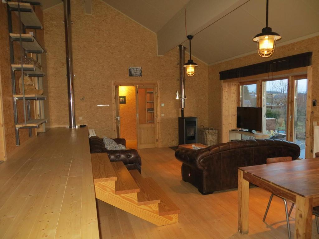 The Roots - SuiteTrails