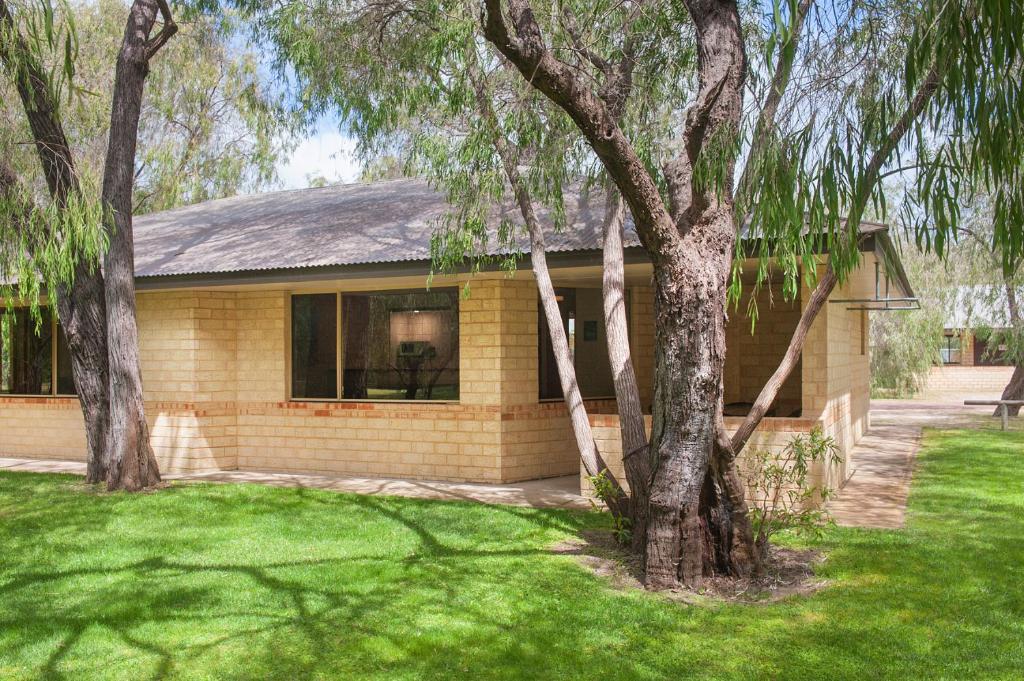 Siesta Park Holiday Resort ABSOLUTE BEACHFRONT RESORT, Busselton ...