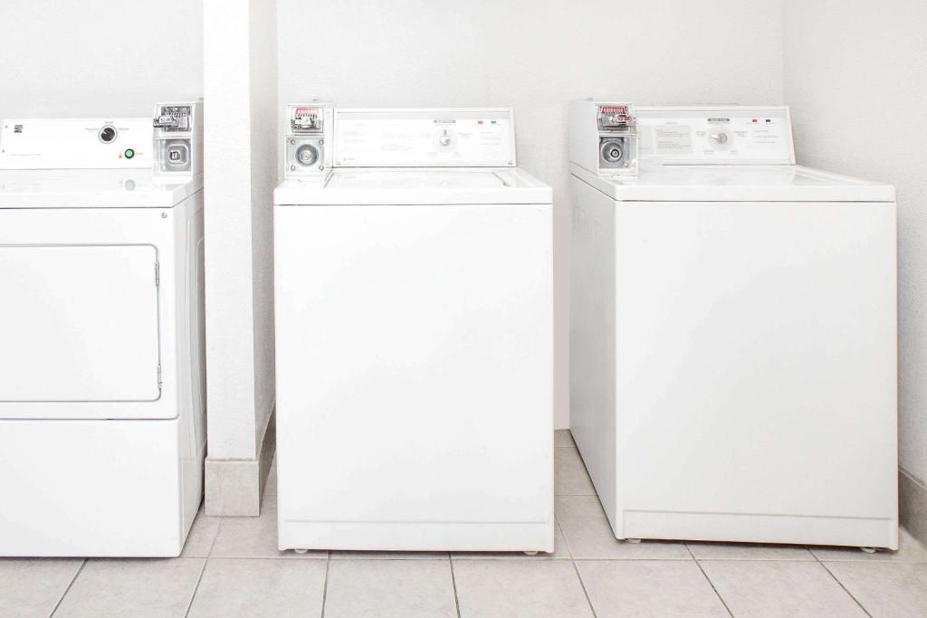 Days Inn by Wyndham Turlock, Turlock (updated prices 2025)