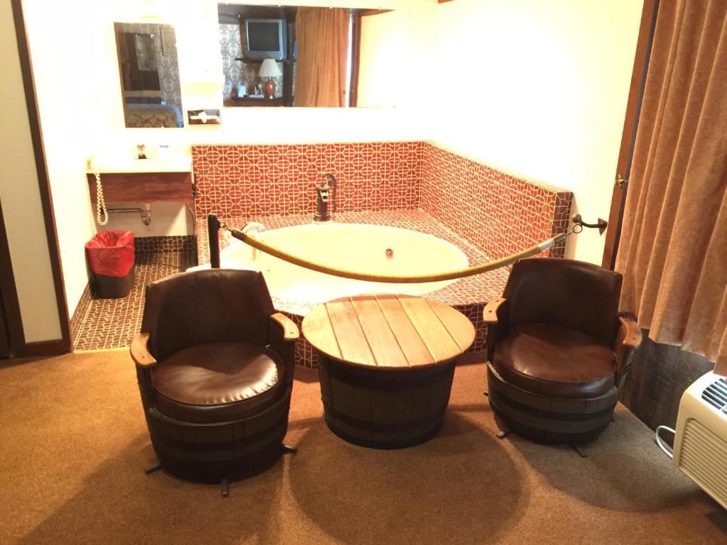 Don Q Inn, Dodgeville (updated prices 2025)