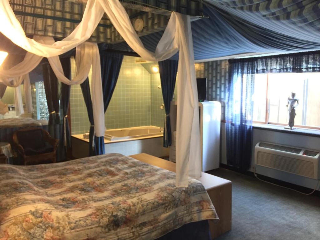 Don Q Inn, Dodgeville (updated prices 2025)