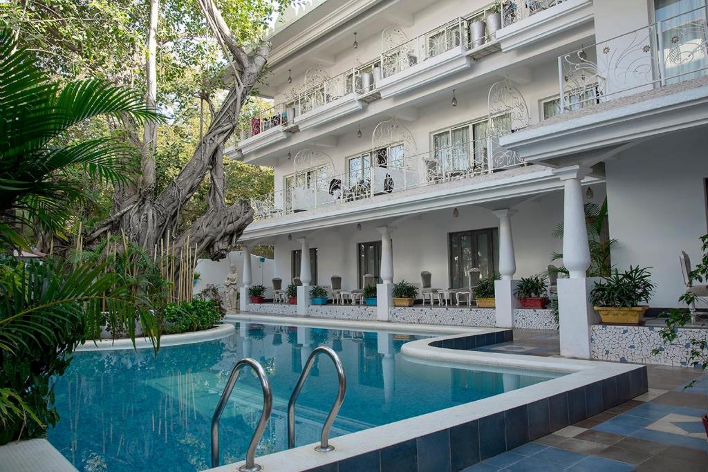 22 Beach Resorts In Calangute (2023) | Updated Deals, Latest Reviews ...