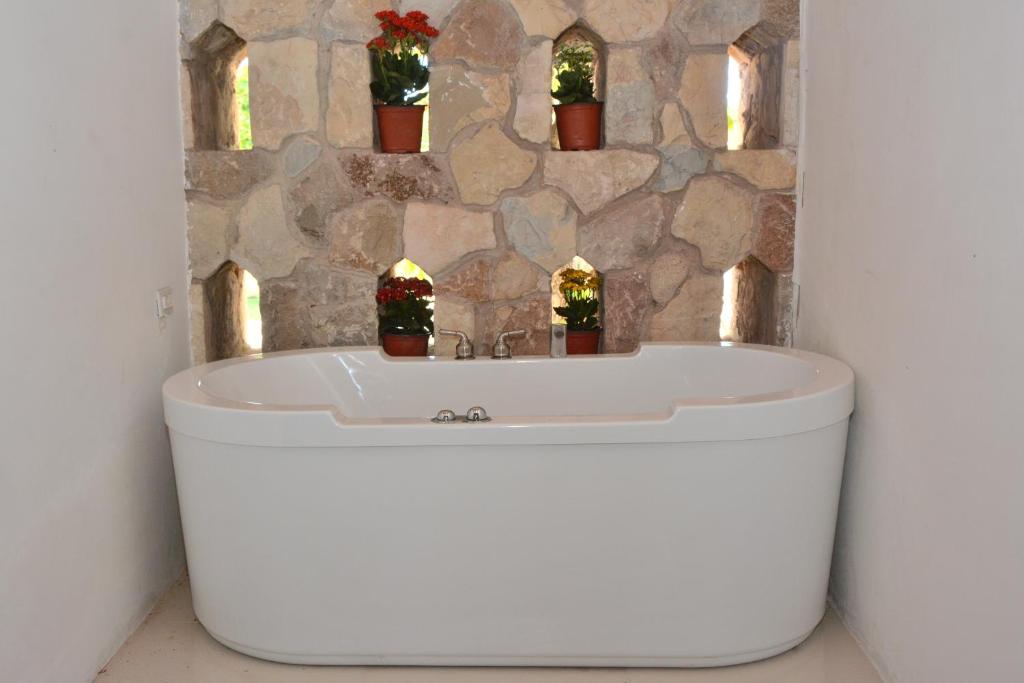 Pattoo Castle, Negril (updated prices 2025)