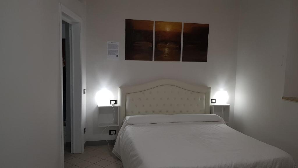 APARTMENT 8, Florence (updated prices 2026)