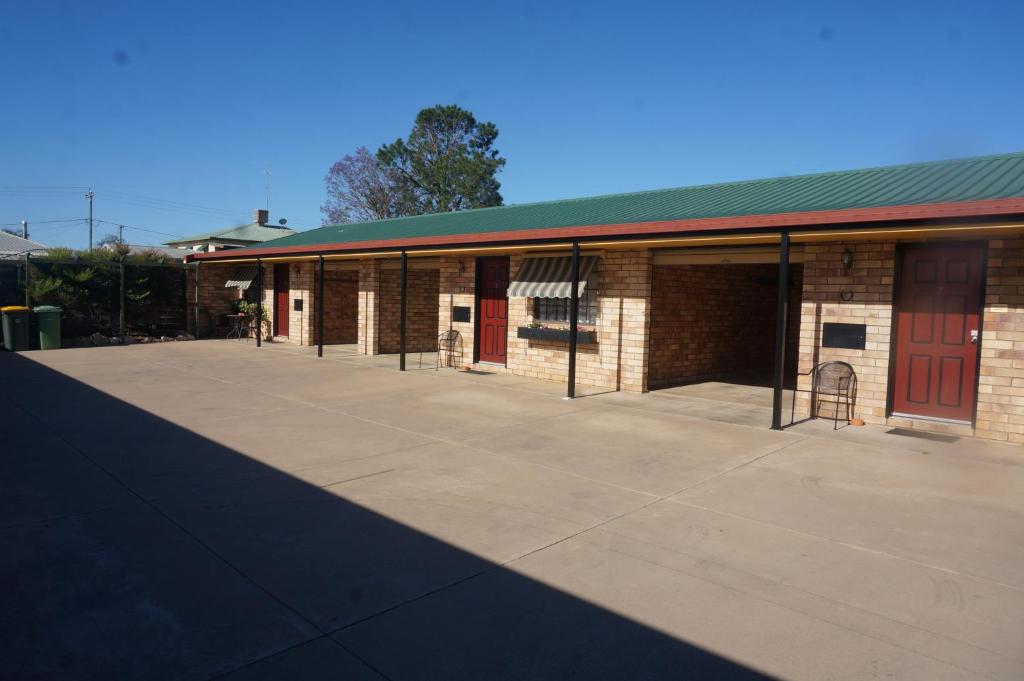 Miles Outback Motel, Miles (updated prices 2025)