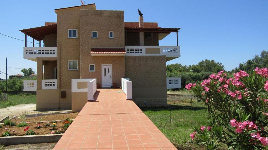 Beachway home, Kato Daratso (updated prices 2026)