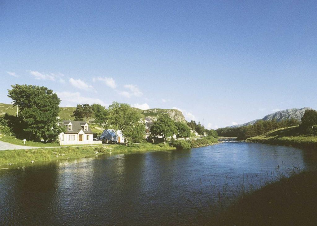 Riverview Cottage - S4200 | Holiday Home in Poolewe, United Kingdom