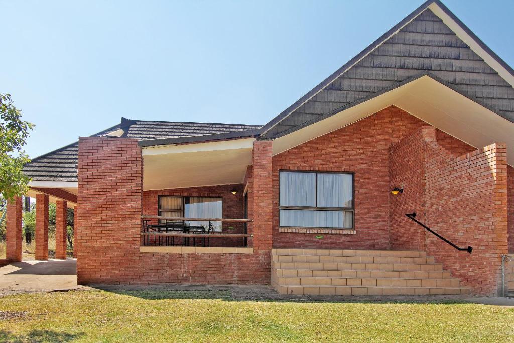 Monateng Safari Lodge, Wallmannstal (updated prices 2025)