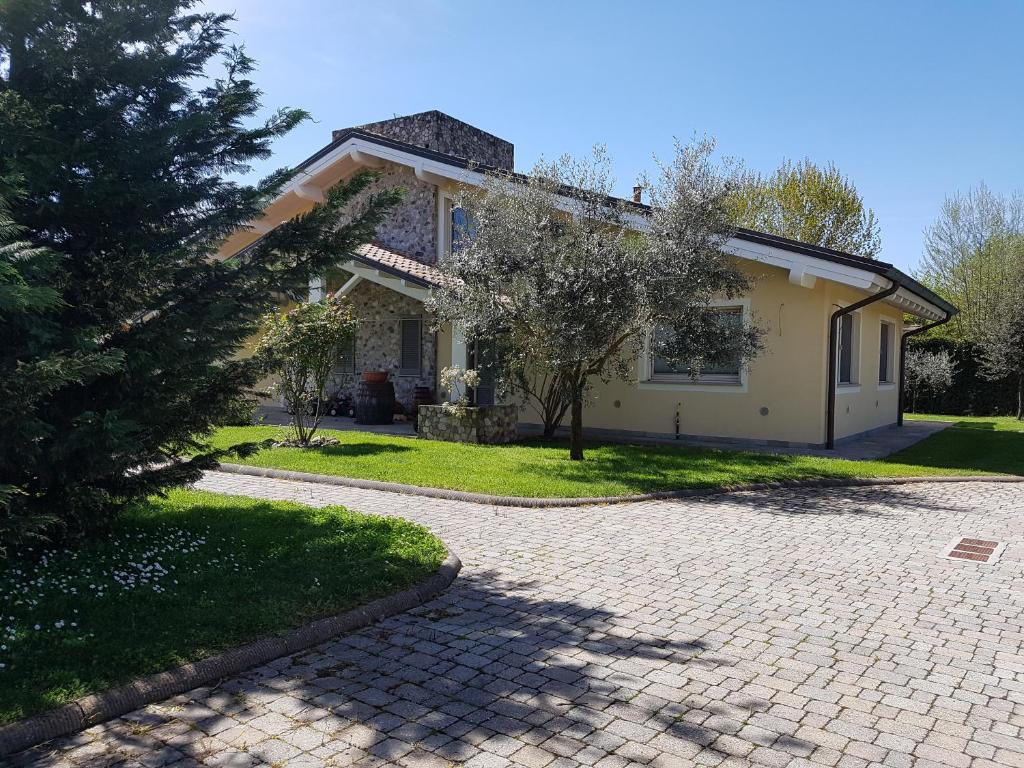 "M. D. House With Pool " - Camaiore