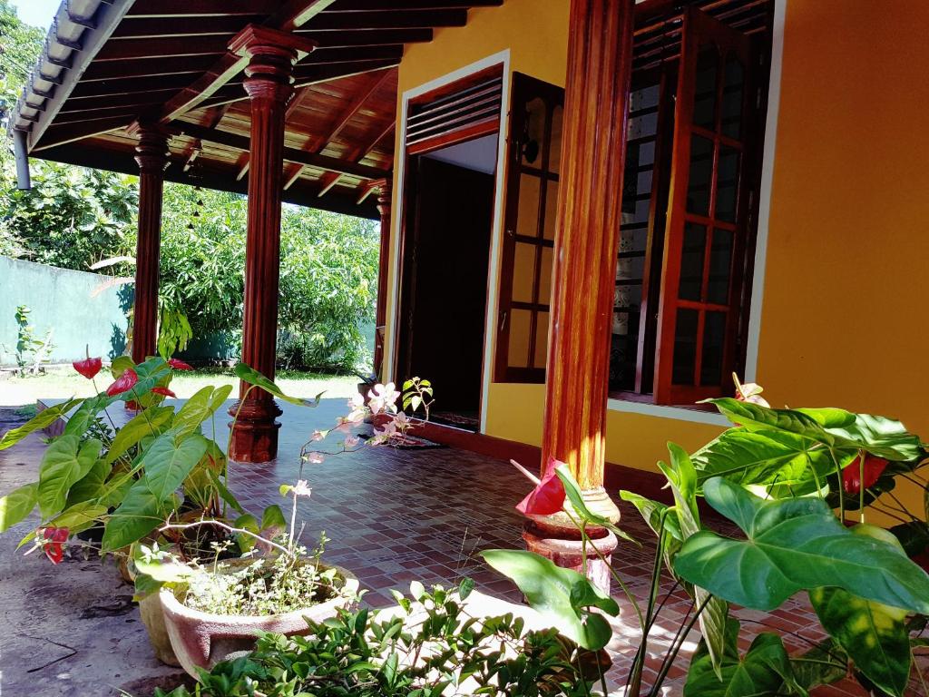 Sithija Villa, Hikkaduwa (updated prices 2025)