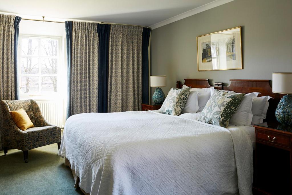 Kinloch Lodge Hotel and Restaurant, Kinloch (updated prices 2025)