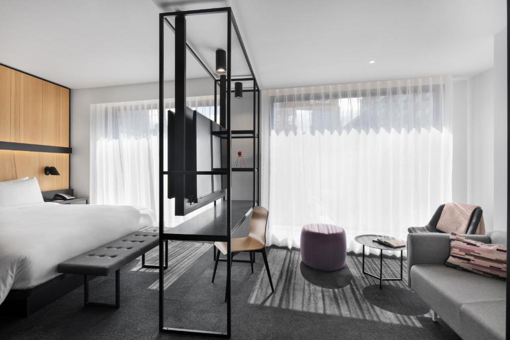 Hotel Monville, Montreal (updated prices 2025)