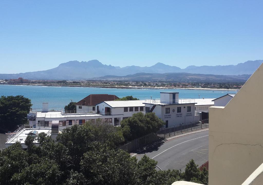 First Group Cape Gordonia, Gordonʼs Bay (updated prices 2025)