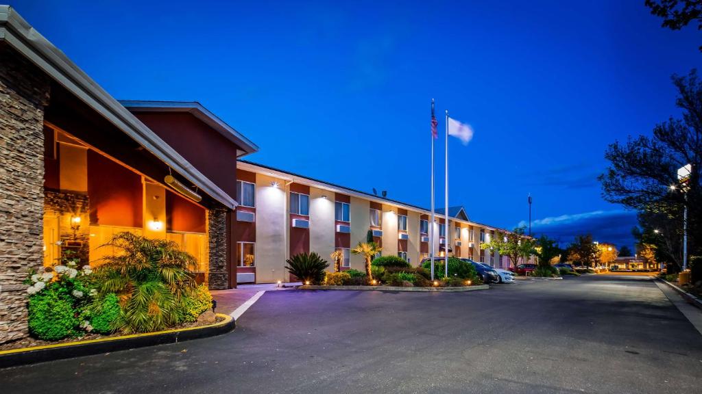 Best Western Plus Corning Inn, Corning (updated prices 2024)