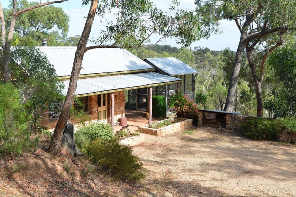 Trestrail Cottage Accommodation, Clare (updated prices 2026)