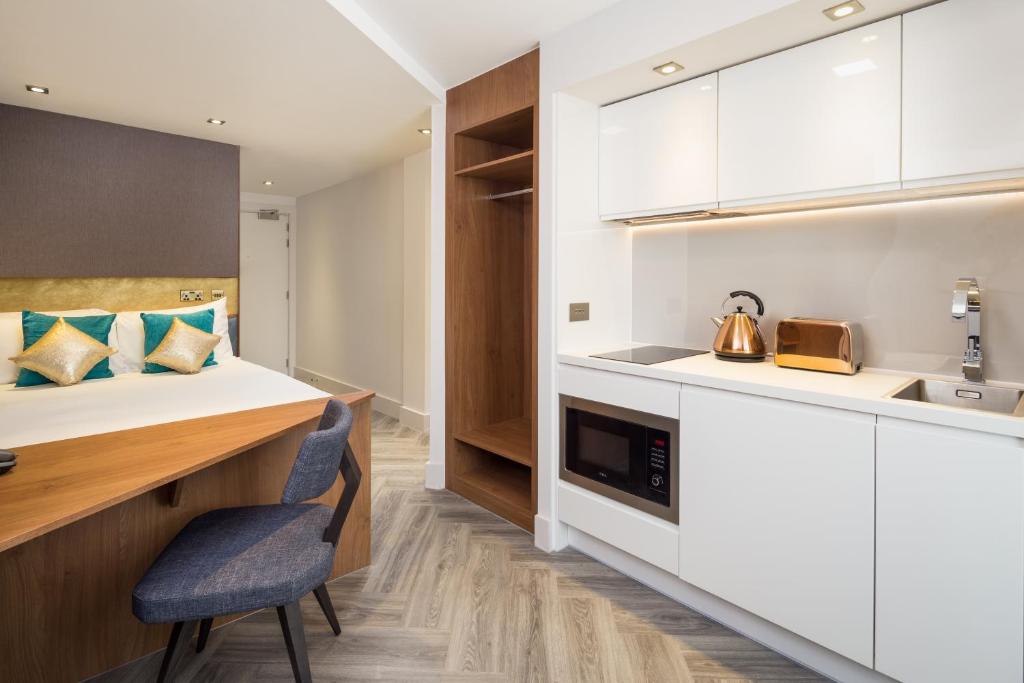 Roomzzz London Stratford, London (updated prices 2025)