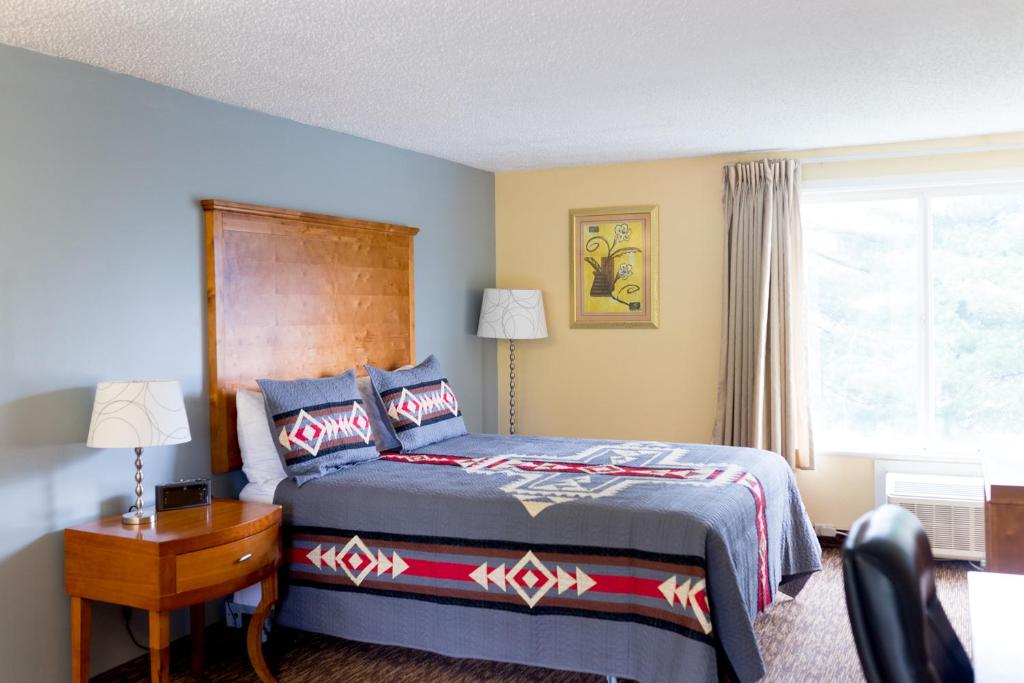 Columbia Gorge Inn, Cascade Locks (updated prices 2025)