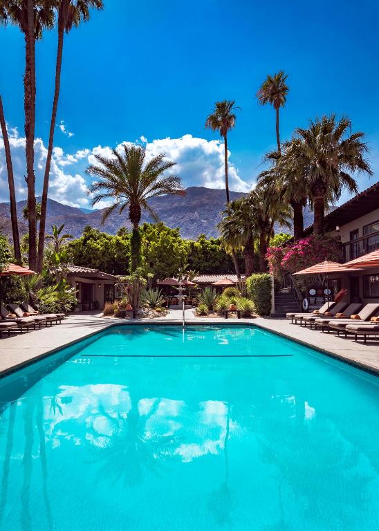 Santiago Resort - Palm Springs Premier Gay Men’s Resort, Palm Springs ...