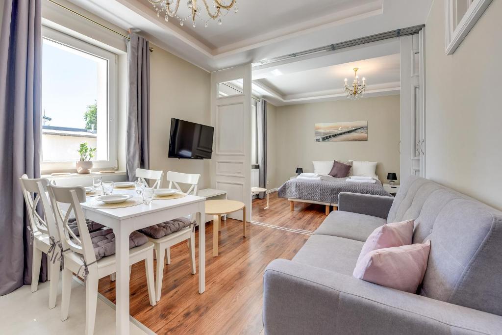 Costa Brava - Ekonomiczne noclegi w Sopocie by Lion Apartments, Sopot ...