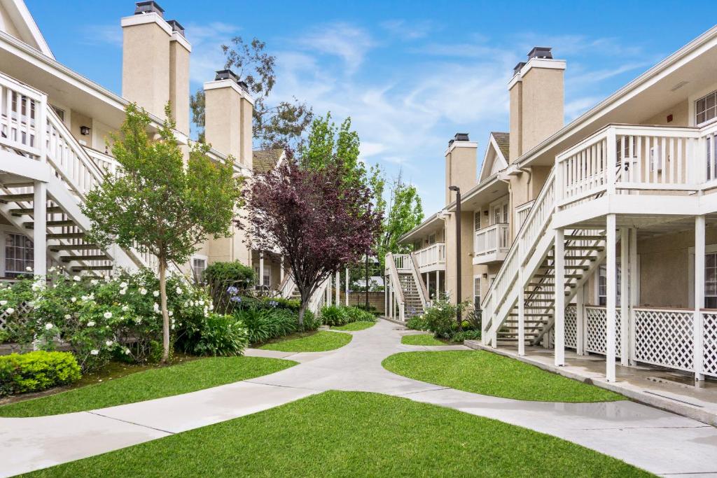 Chase Suites Brea, Brea – Updated 2022 Prices