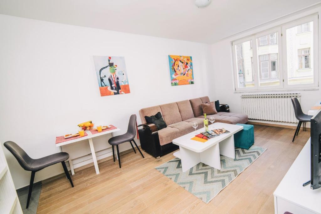 Modern 2BDR apartment-CATHEDRAL VIEW-BEST LOCATION, Сараево (актуальные ...