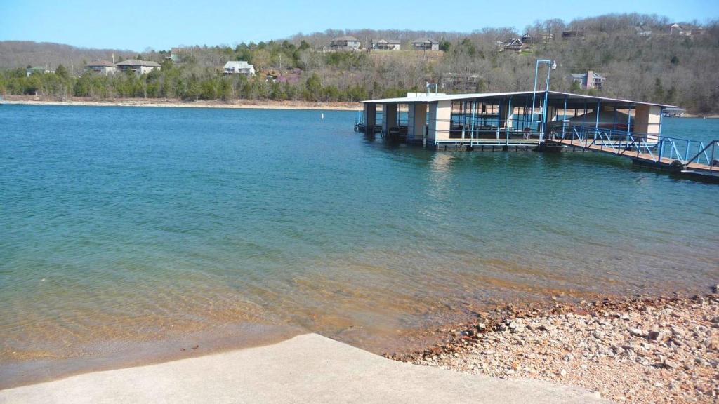 Table Rock Lake Waterfront Resorts | Cabinets Matttroy